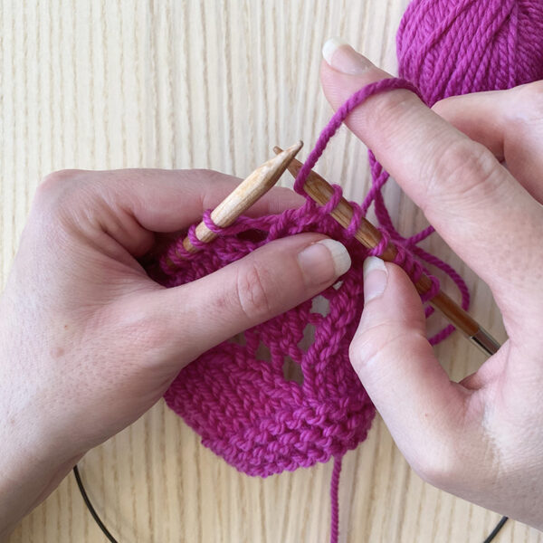 Knitting Eyelets 101 – Elizabeth Smith Knits