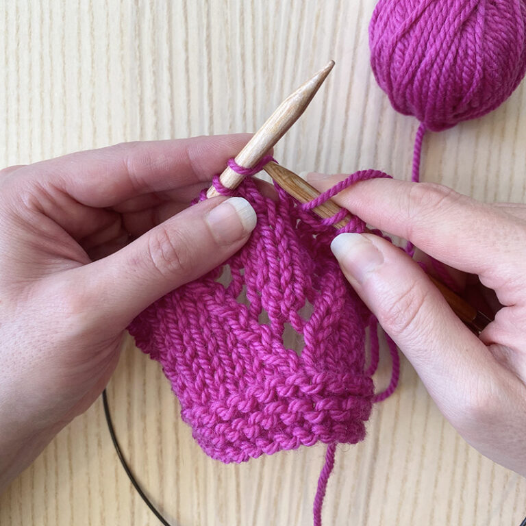 Knitting Eyelets 101 – Elizabeth Smith Knits