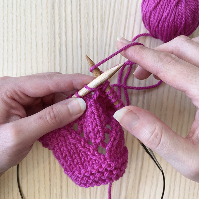 Knitting Eyelets 101 – Elizabeth Smith Knits