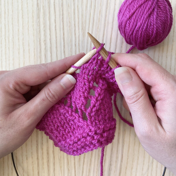 Knitting Eyelets 101 – Elizabeth Smith Knits