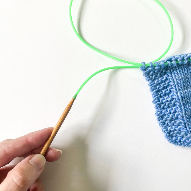 How to use stitch holder cords – Elizabeth Smith Knits