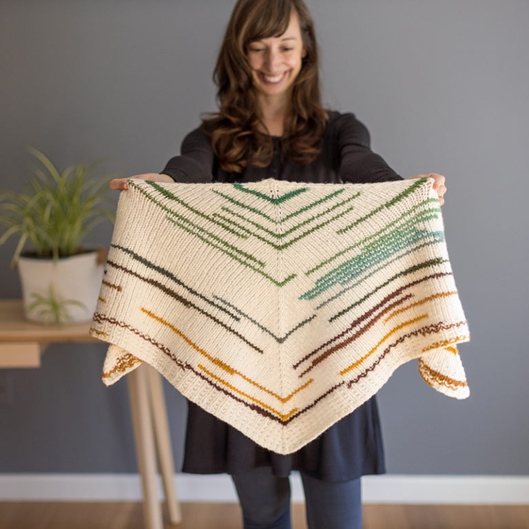 Light and Bulky – the amazing chainette construction – Elizabeth Smith ...