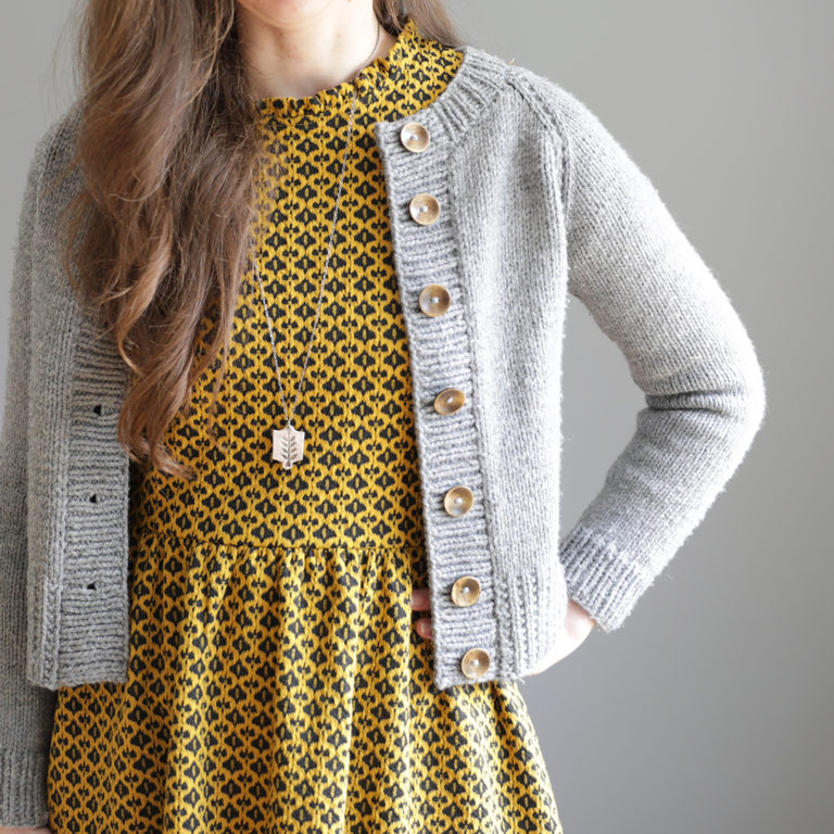 3 Tips for Picking Buttons – Elizabeth Smith Knits