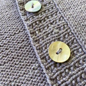 3 Tips for Picking Buttons – Elizabeth Smith Knits