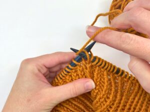 How to work the twisted rib – Elizabeth Smith Knits